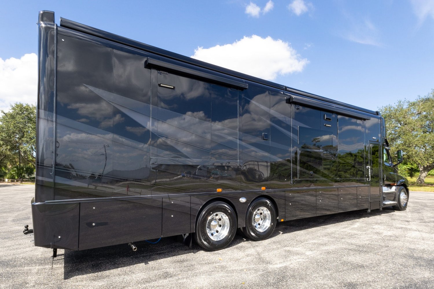 Explore Motorcoach Showrooms - The Motorcoach Store