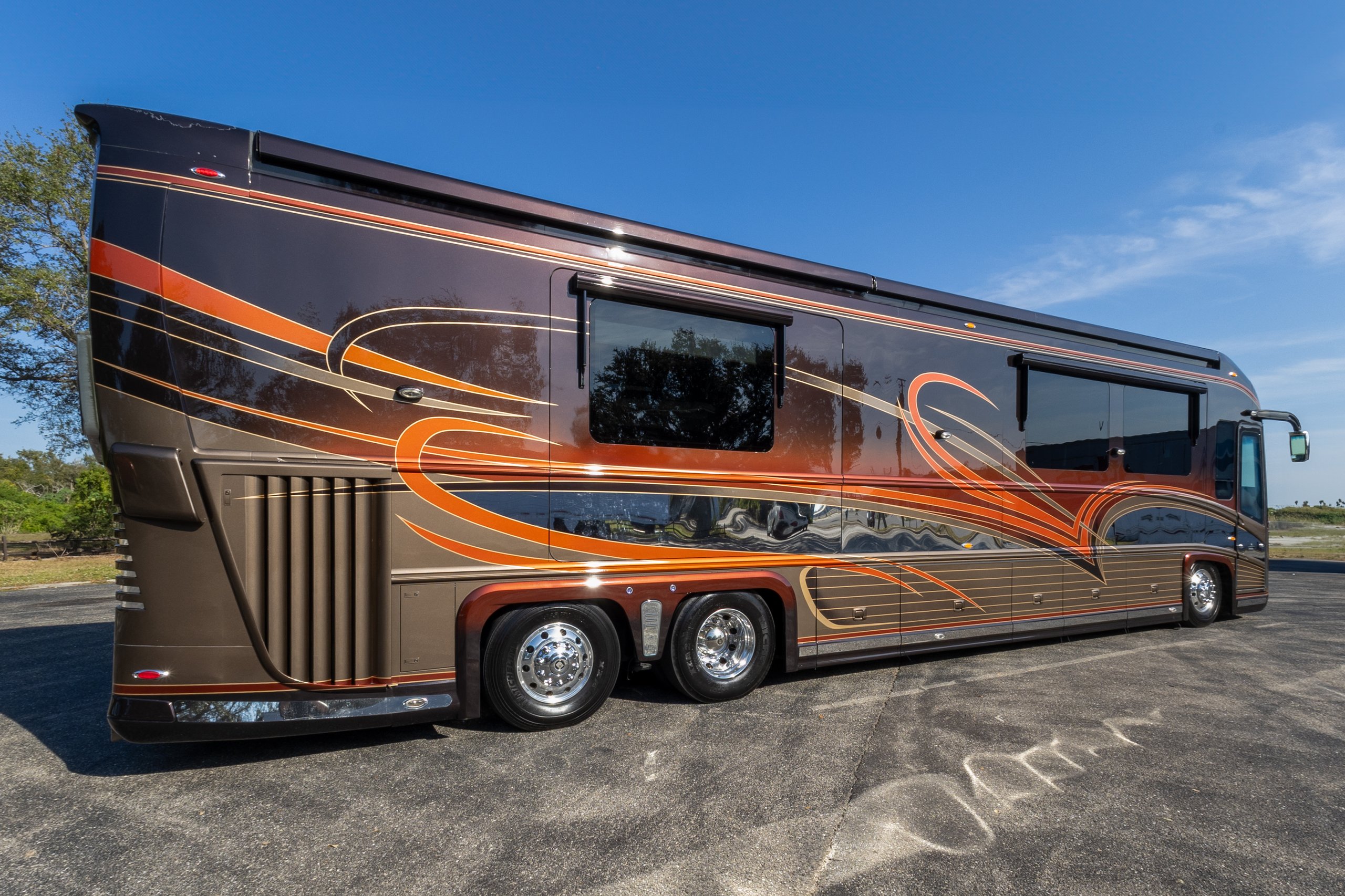 Pre-Owned Motor Coaches - The Motorcoach Store